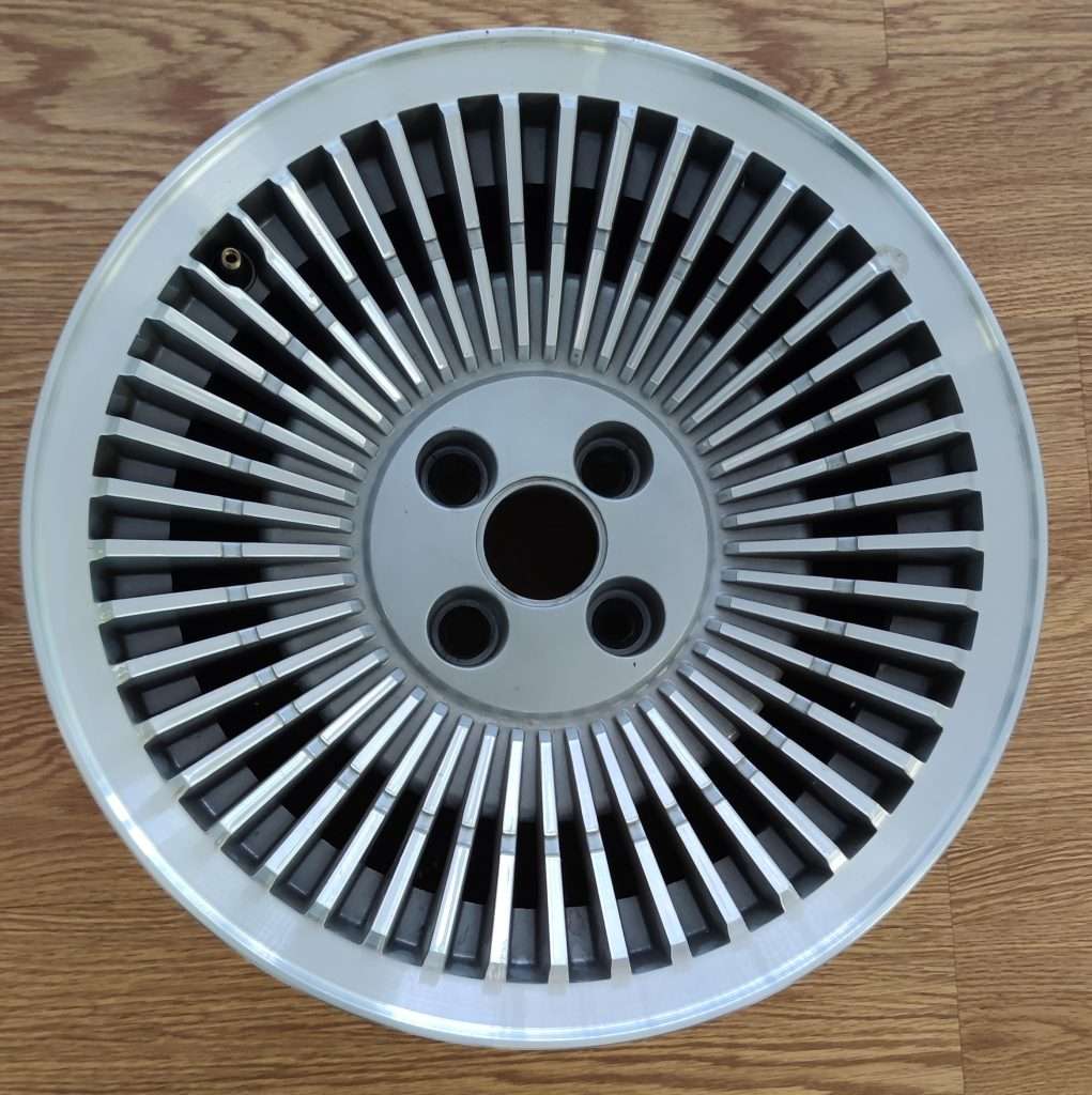 DeLorean Wheel Set - Machined - DeLorean Midwest