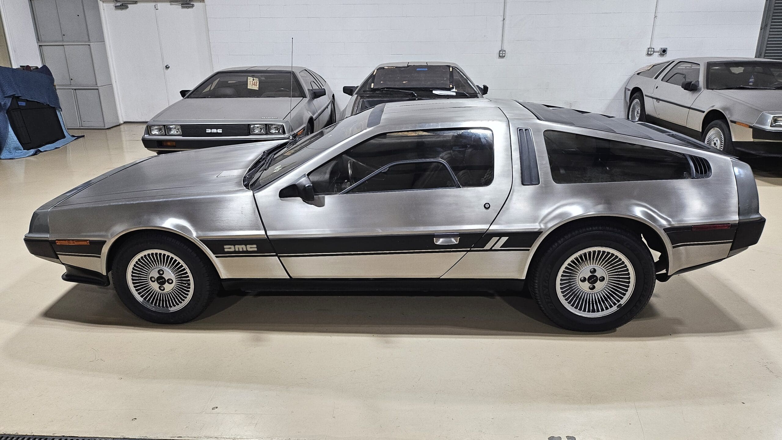 DeLorean vin 02903 - DeLorean Midwest